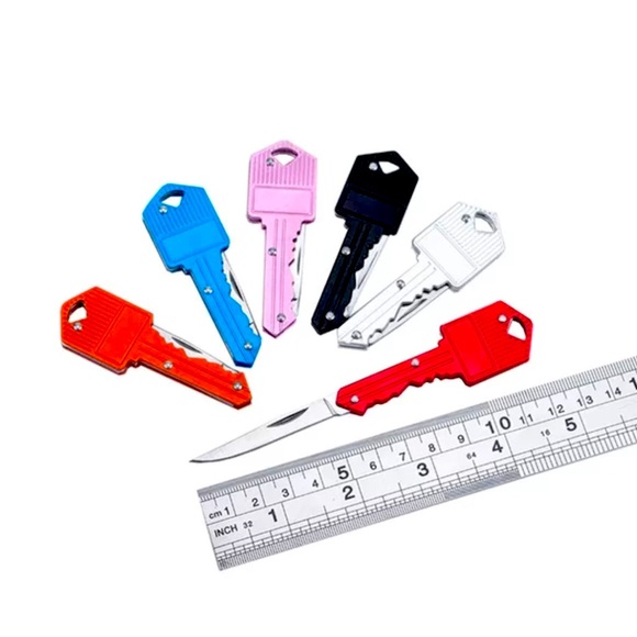 boutique | Other | Safety Self Defense Keys Keychain Pink Hidden Knife ...